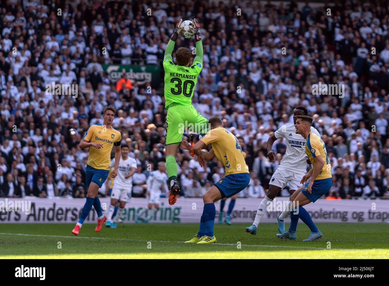 Copenhagen, Denmark. 18th Apr, 2022. Goalkeeper Mads Hermansen (30) of ...