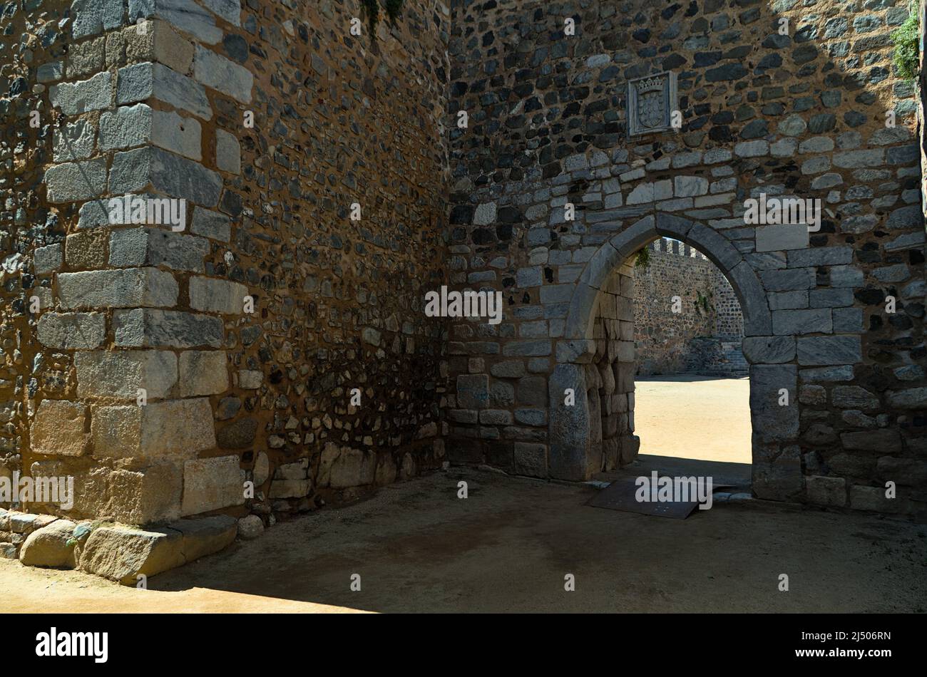 Portuguese gate hi-res stock photography and images - Alamy