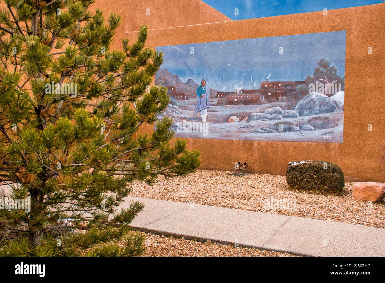 Native american mural art hi-res stock photography and images - Alamy