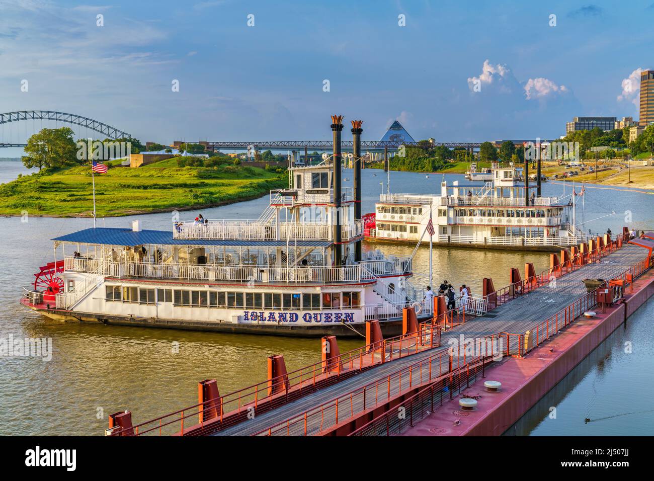 The Island and Memphis Queens, tourist paddle-wheels, docked on the ...
