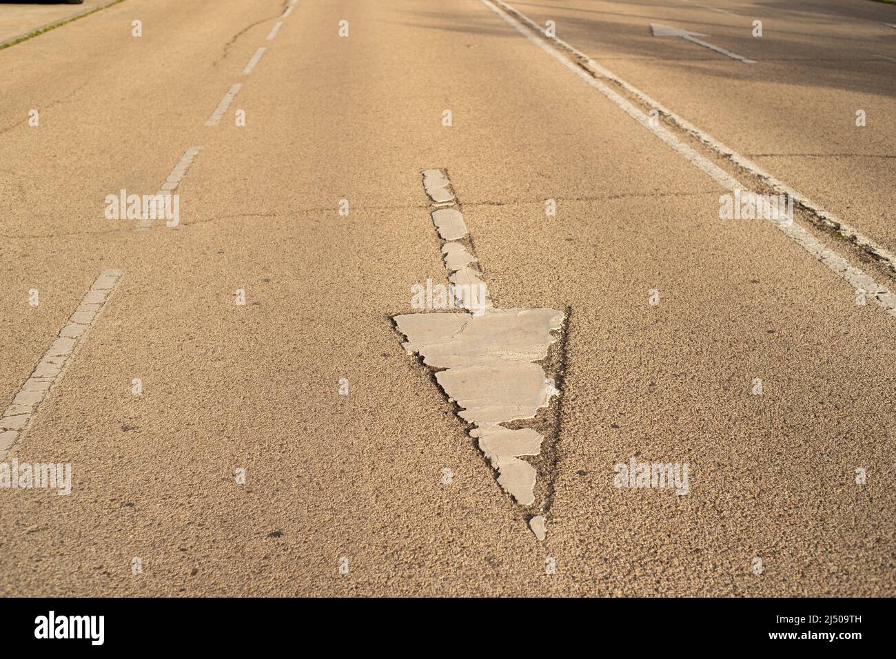 Pavement signs hi-res stock photography and images - Alamy