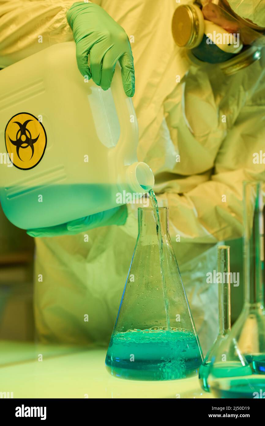 Mixing substances in science experiment hi-res stock photography and ...