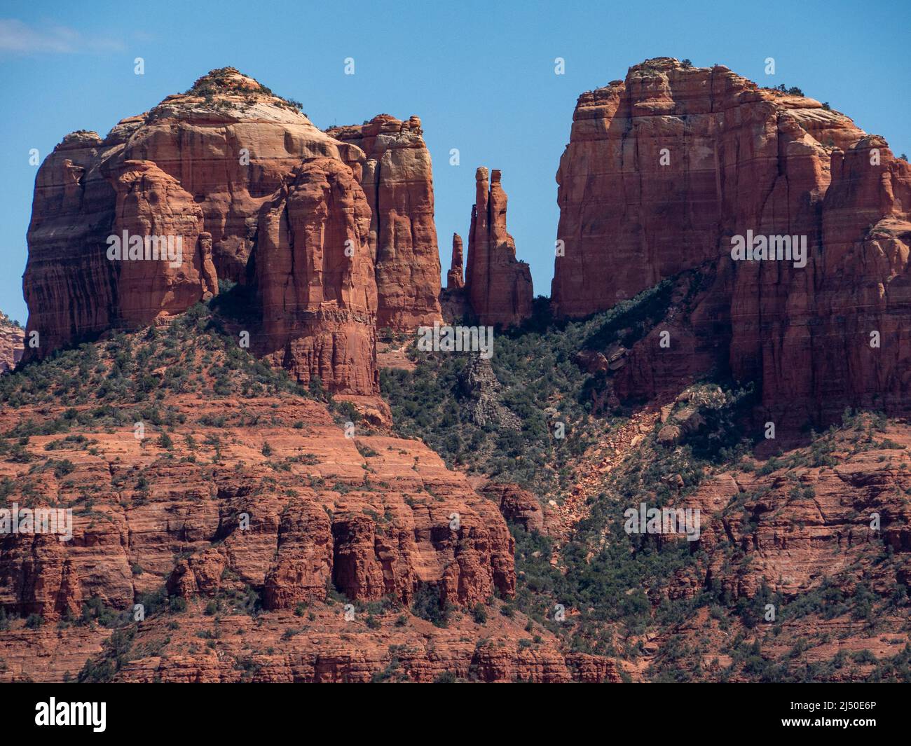 The beautiful landscape that is Sedona Arizona brings tourists from all ...