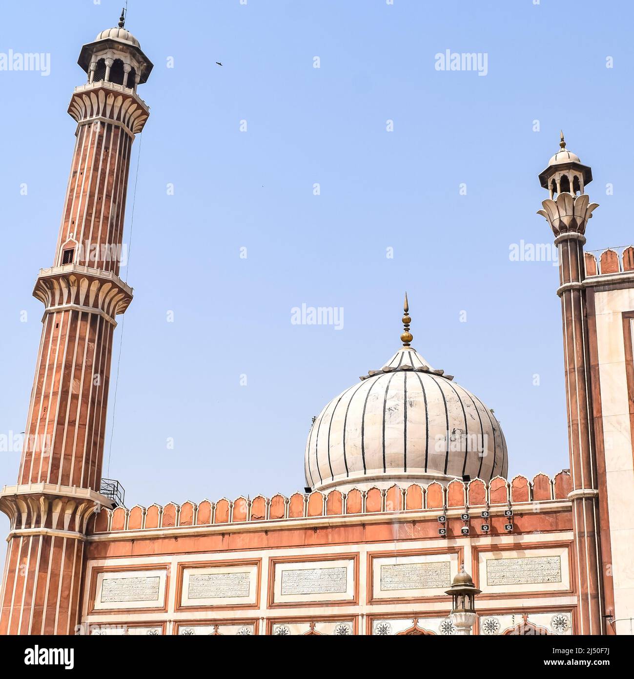 The spectacular architecture of the Great Friday Mosque (Jama Masjid ...