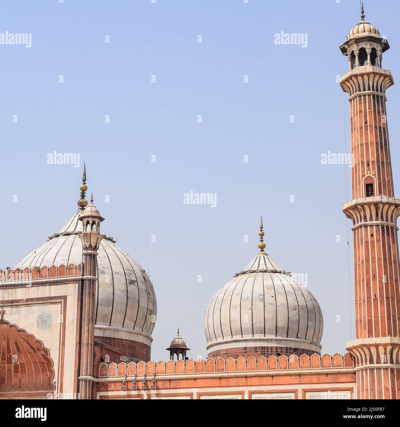 The spectacular architecture of the Great Friday Mosque (Jama Masjid ...