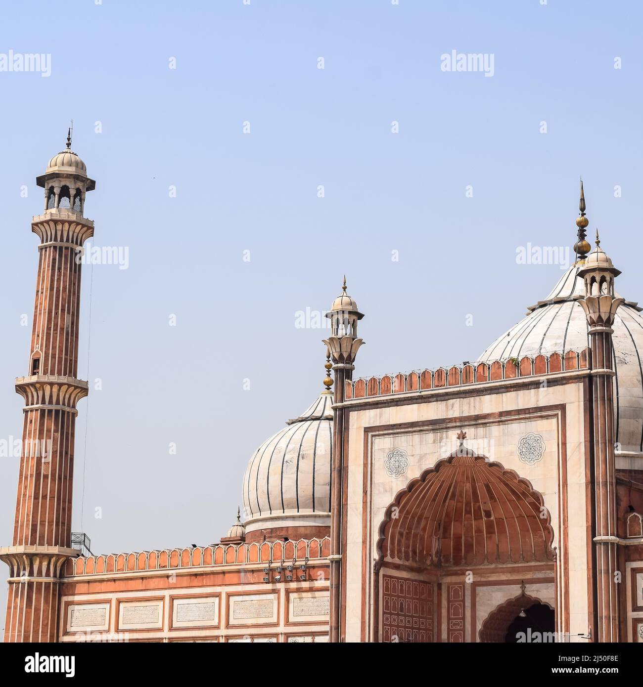 The spectacular architecture of the Great Friday Mosque (Jama Masjid ...