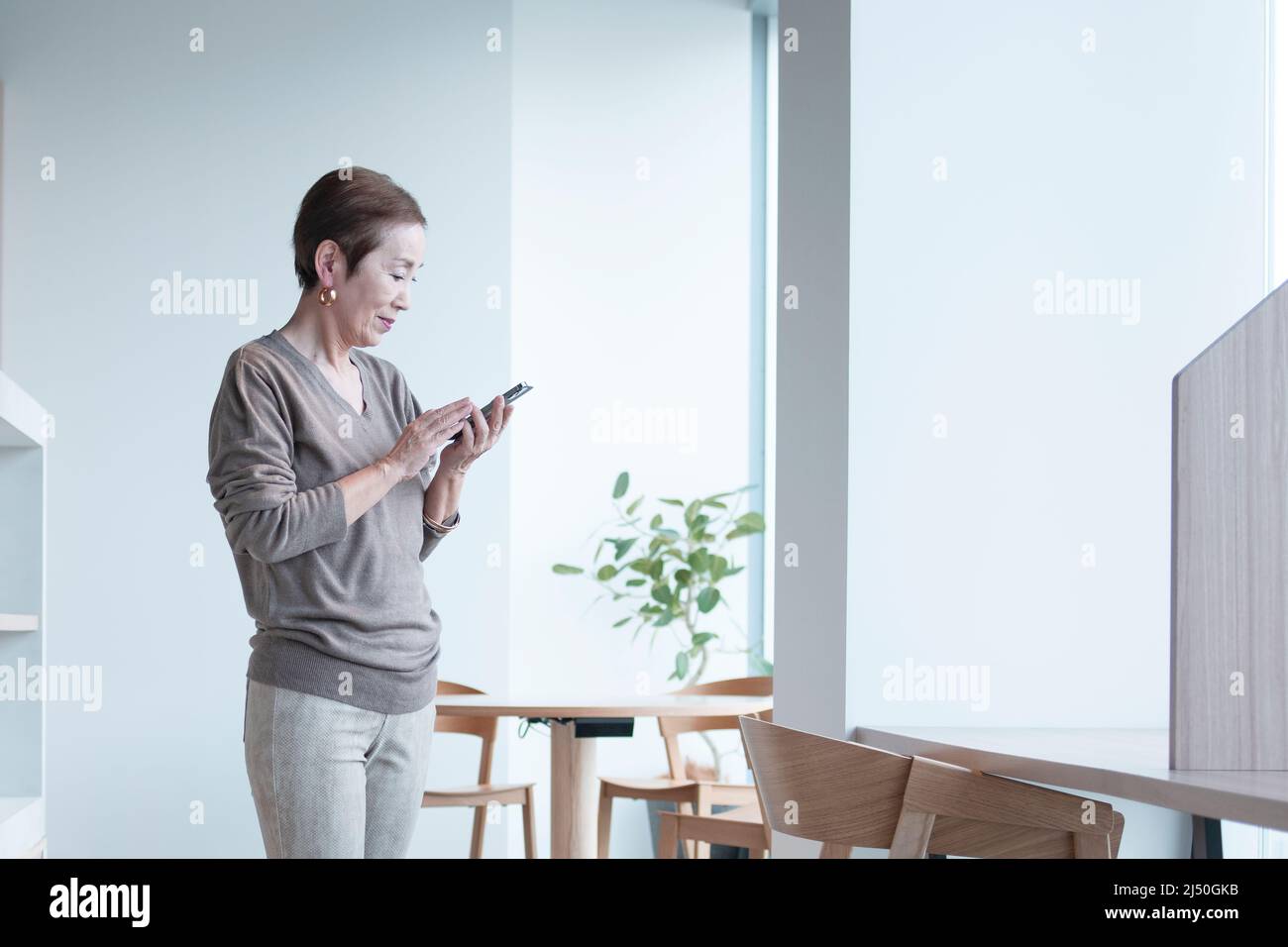 Senior system administrator hi-res stock photography and images - Alamy