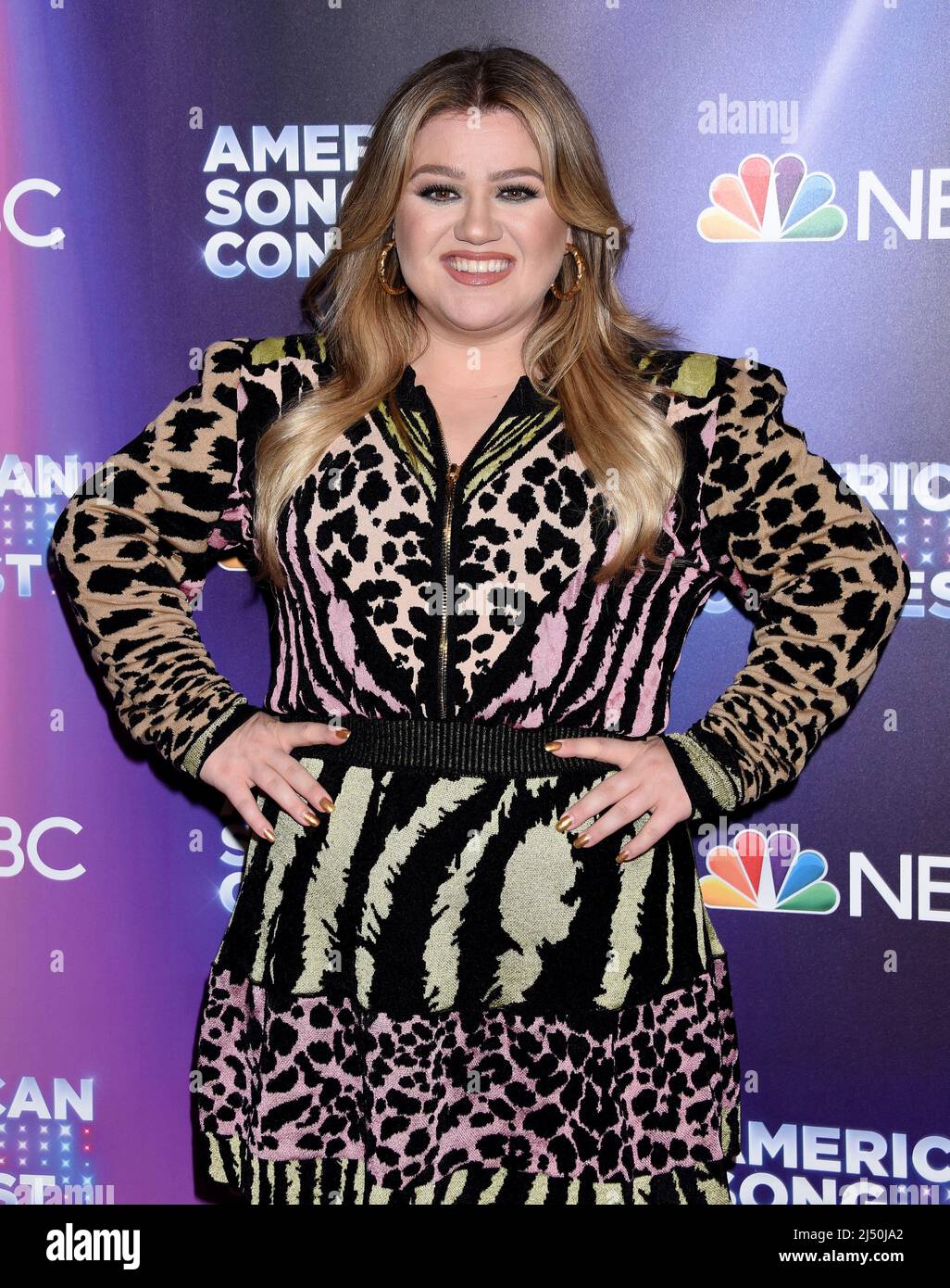 Kelly clarkson 2022 hi-res stock photography and images - Alamy