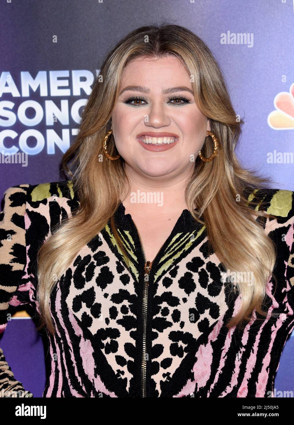 Kelly clarkson 2022 hi-res stock photography and images - Alamy