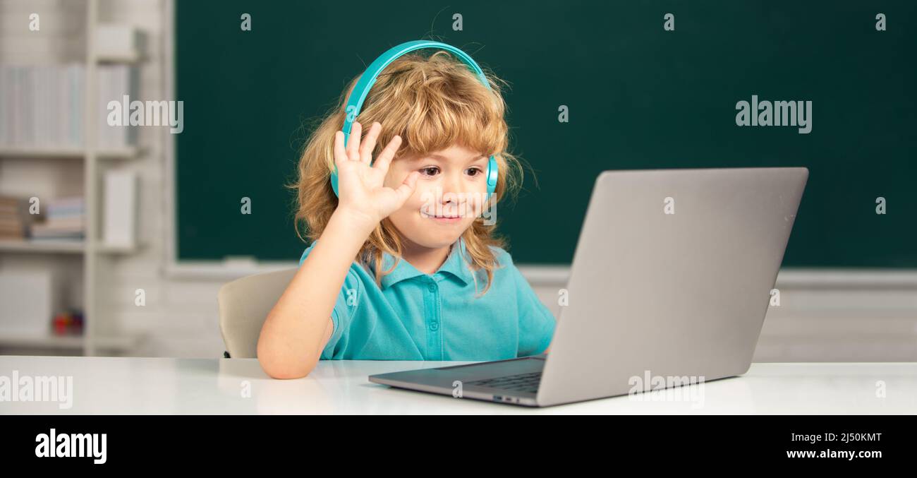 Student using headphone in classroom hi-res stock photography and ...