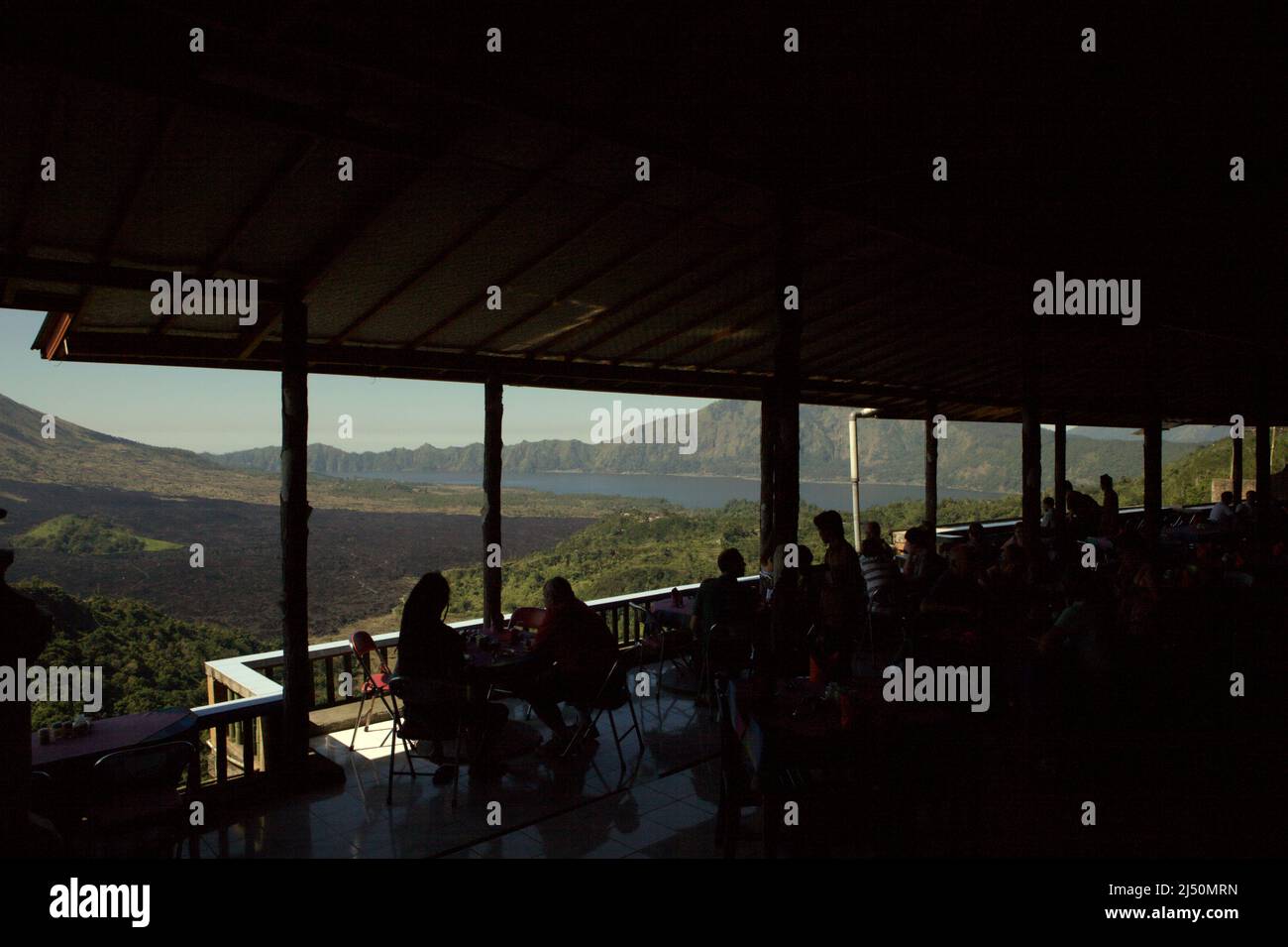 Fully packed restaurant hi-res stock photography and images - Alamy