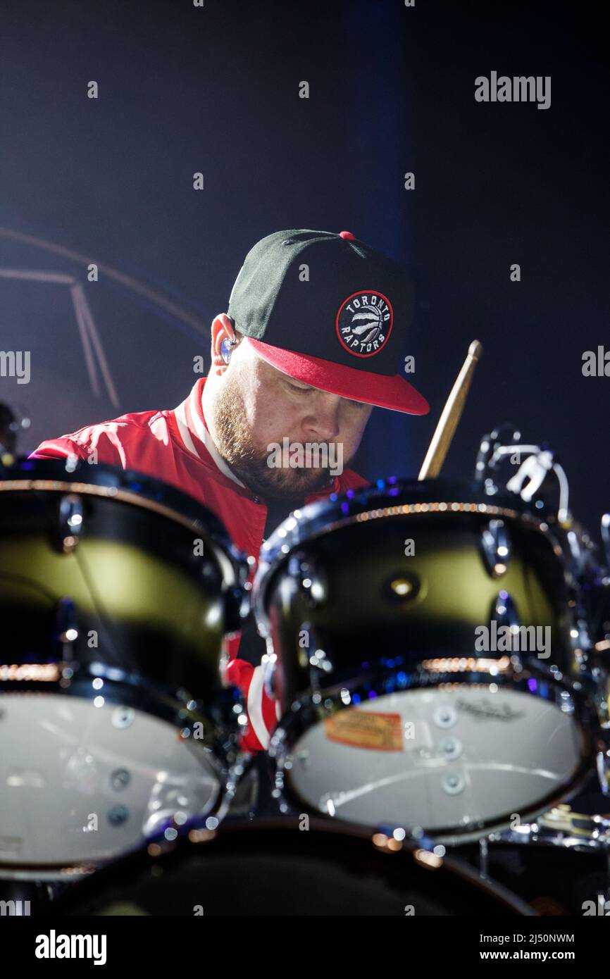 Royal blood drummer hi-res stock photography and images - Alamy