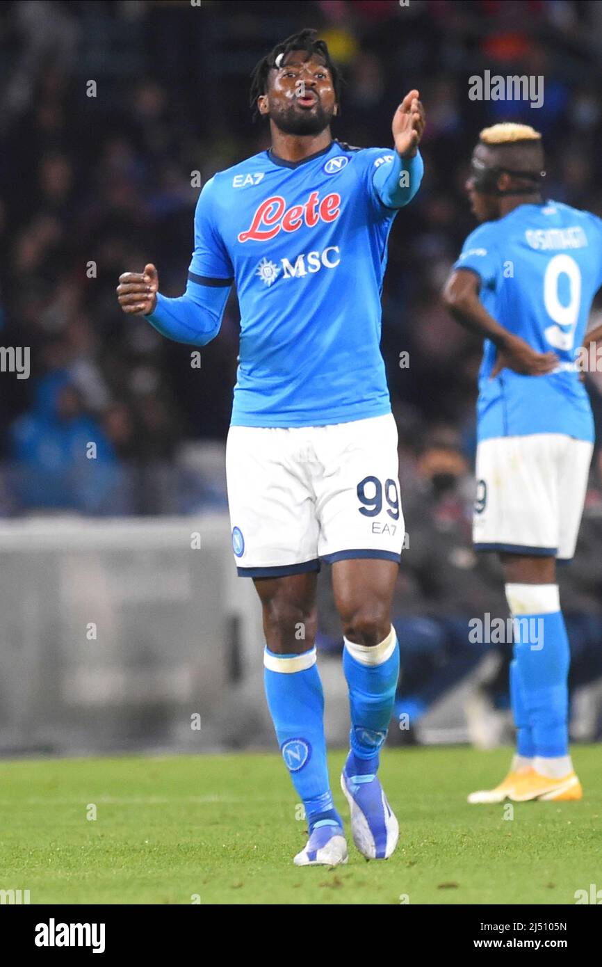 Frank Anguissa (SSC Napoli) gesticulates during the Serie A 2021/22 ...