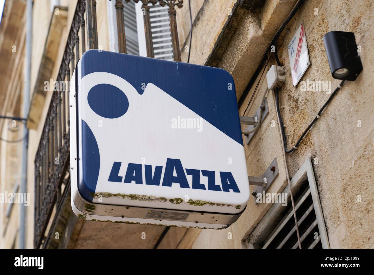 Bordeaux , Aquitaine France - 03 20 2022 : Lavazza logo brand and sign ...