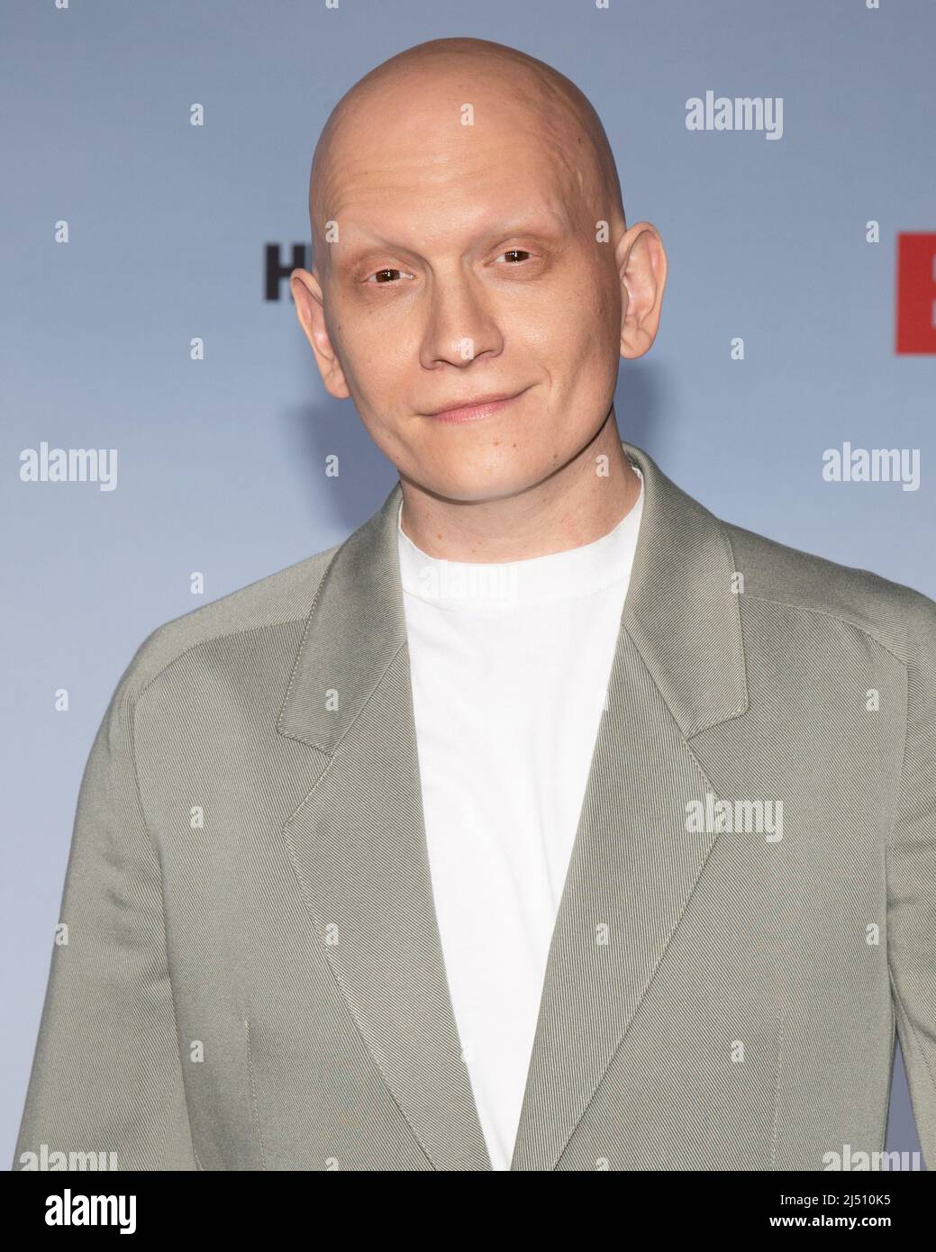 Anthony carrigan barry hi-res stock photography and images - Alamy