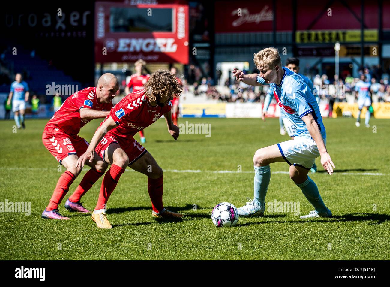 Alexander isak 2022 hi-res stock photography and images - Alamy