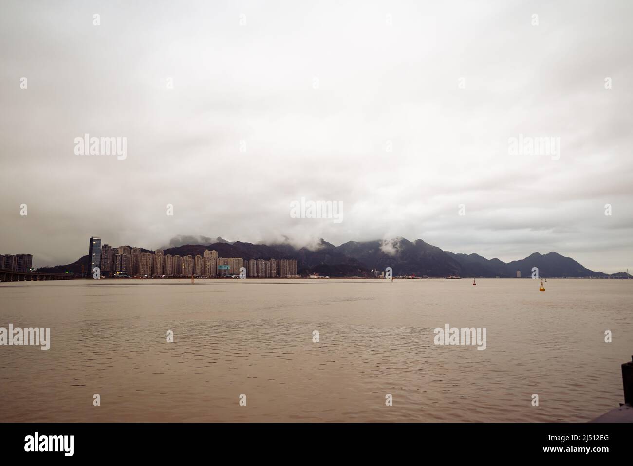 Wenzhou ou river hi-res stock photography and images - Alamy