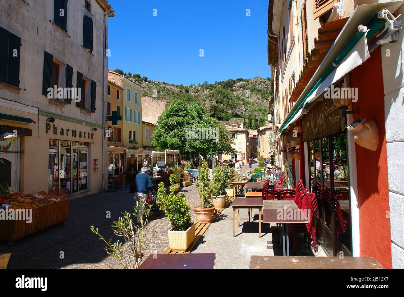 Lively terraces hi-res stock photography and images - Alamy