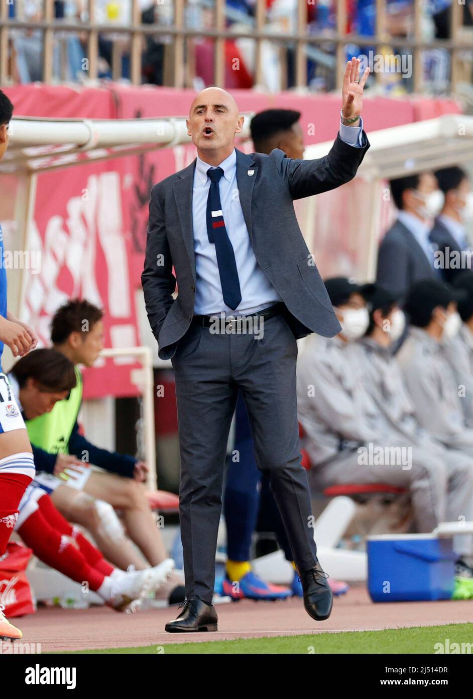 Kashima Stadium, Ibaraki, Japan. 10th Apr, 2022. Kevin Muscat (F ...