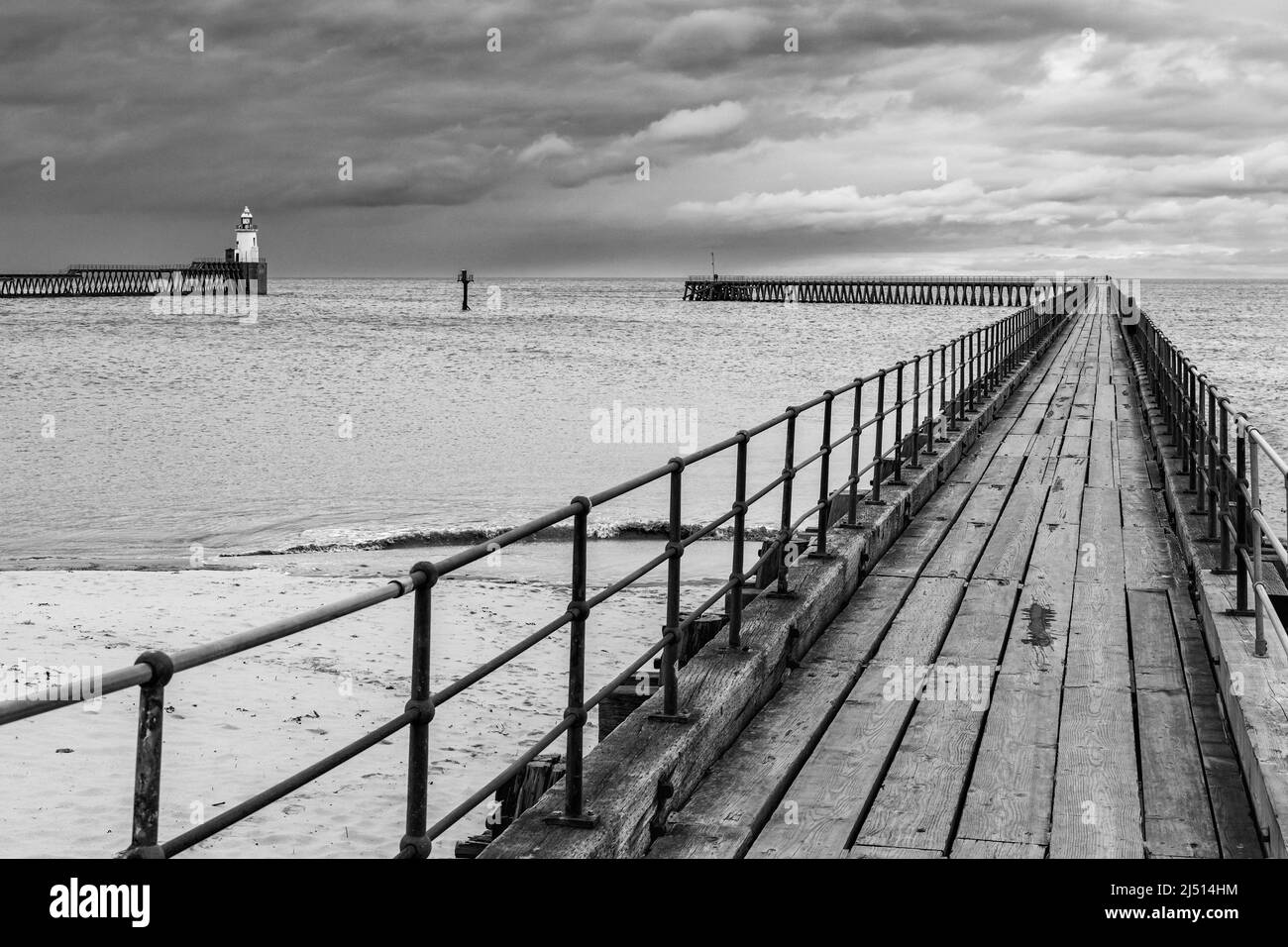 Piers britain Black and White Stock Photos & Images - Alamy