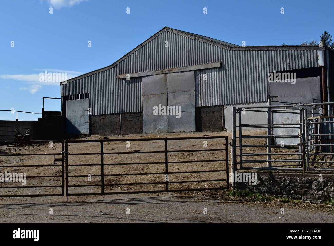 Milk shed hi-res stock photography and images - Alamy
