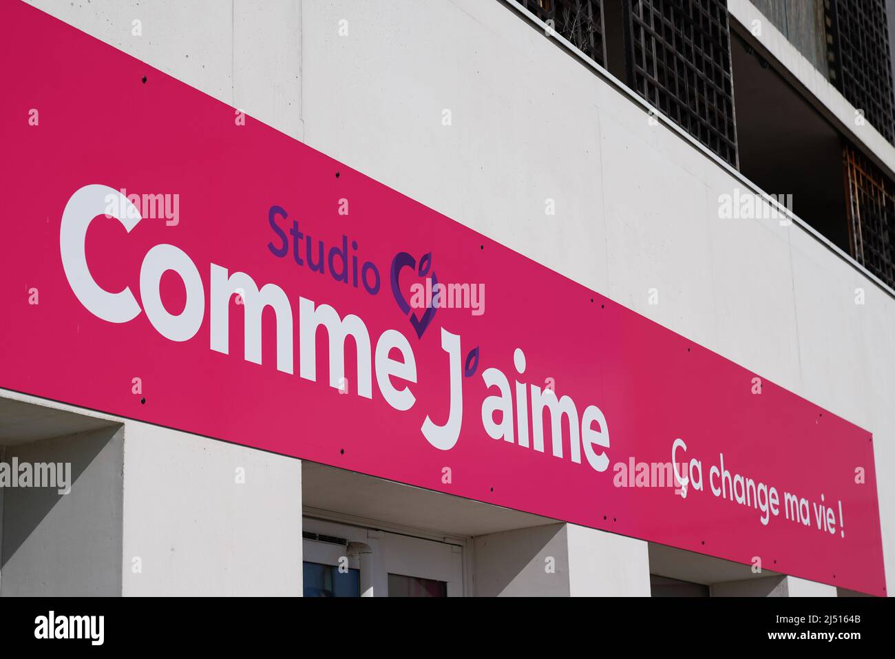 Comme jaime hi-res stock photography and images - Alamy
