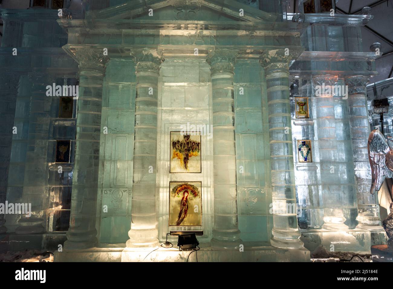 Ice dome hi-res stock photography and images - Alamy