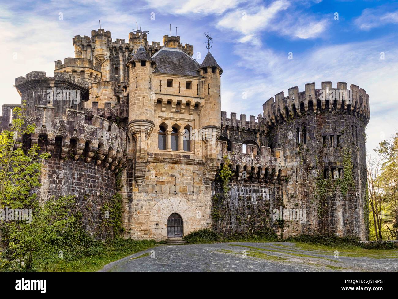 Butrón castle hi-res stock photography and images - Alamy