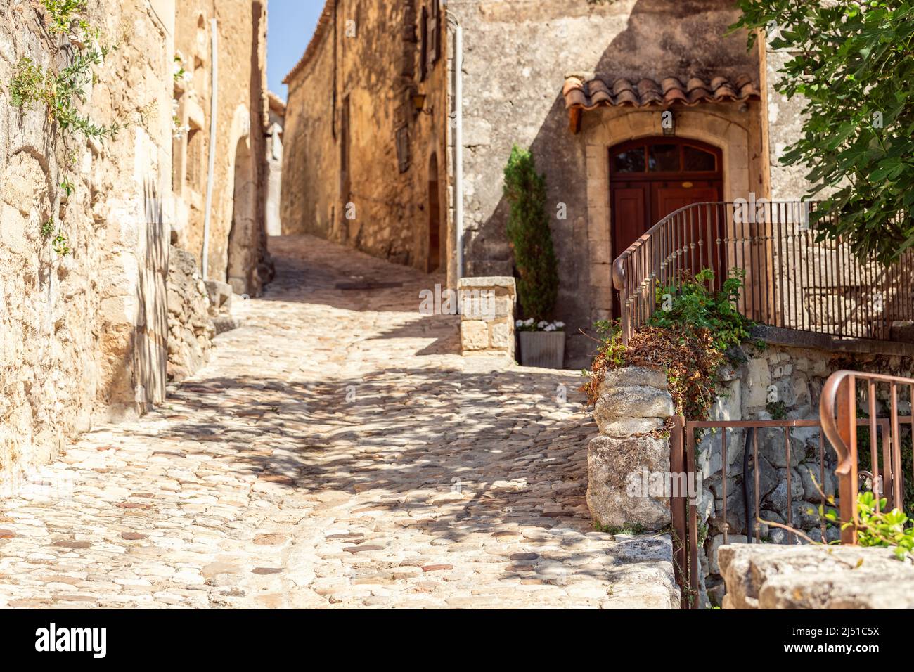 Narrow cobblestone streets limestone medieval buildings of ancient ...