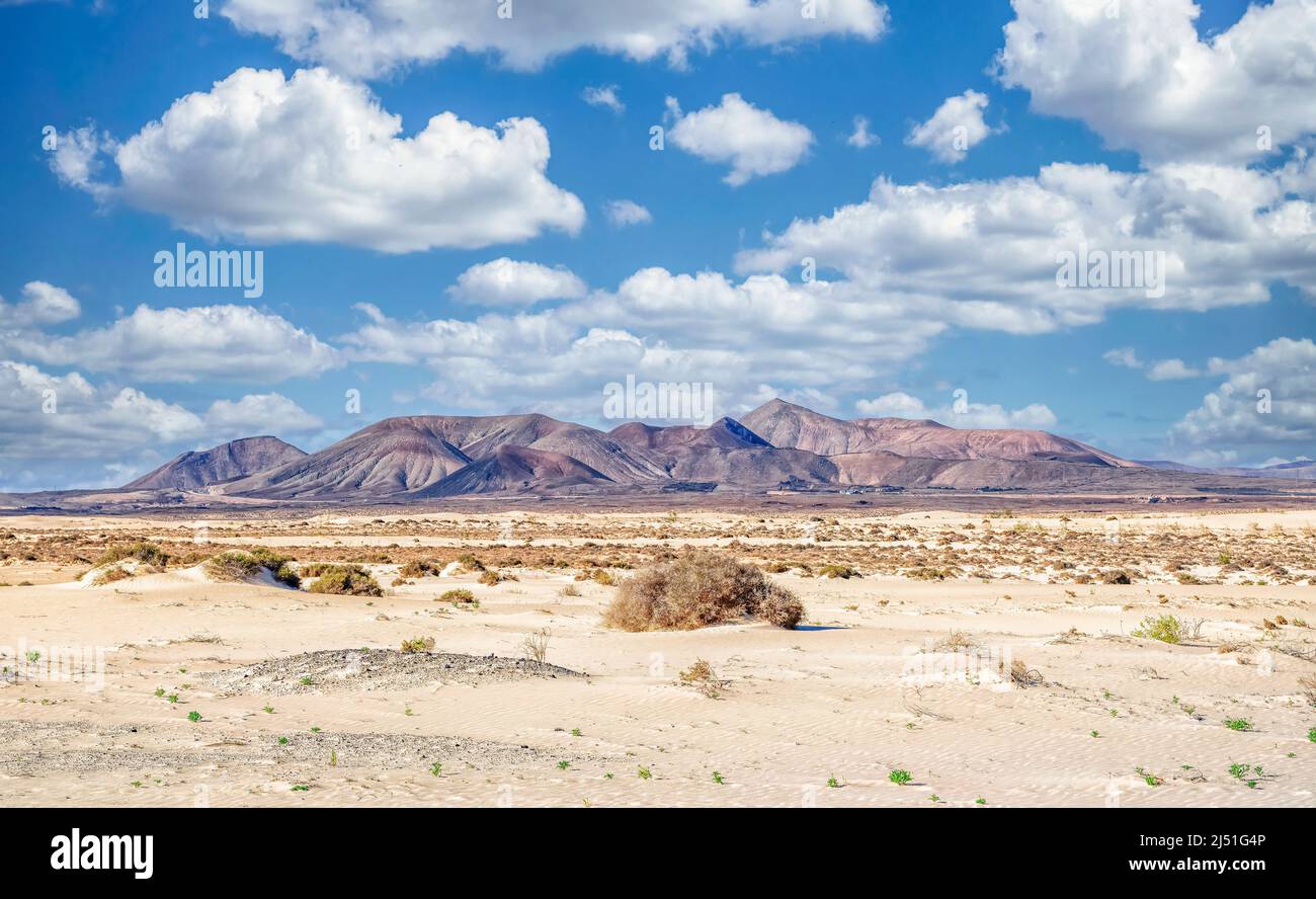 Rocks and scenic volcanoes hi-res stock photography and images - Alamy