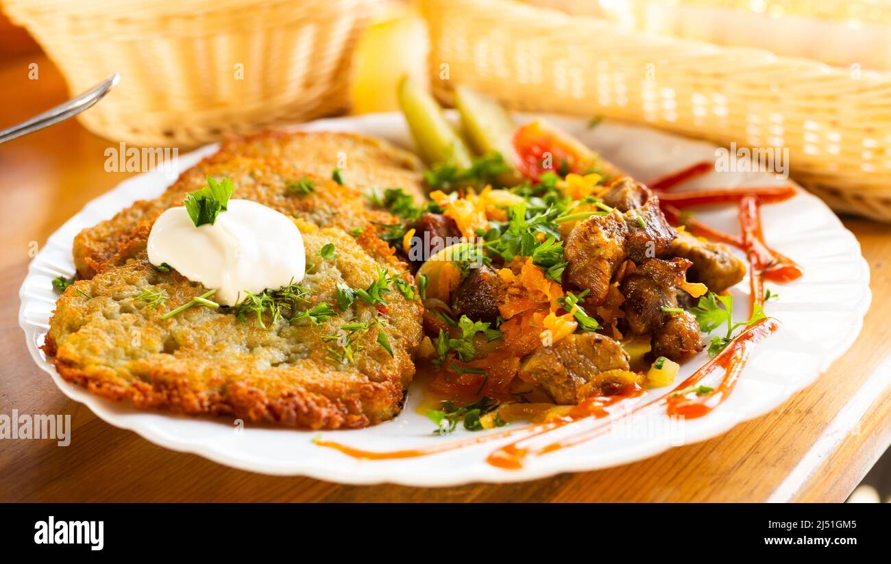 Belarusian potato draniki fried hi-res stock photography and images - Alamy
