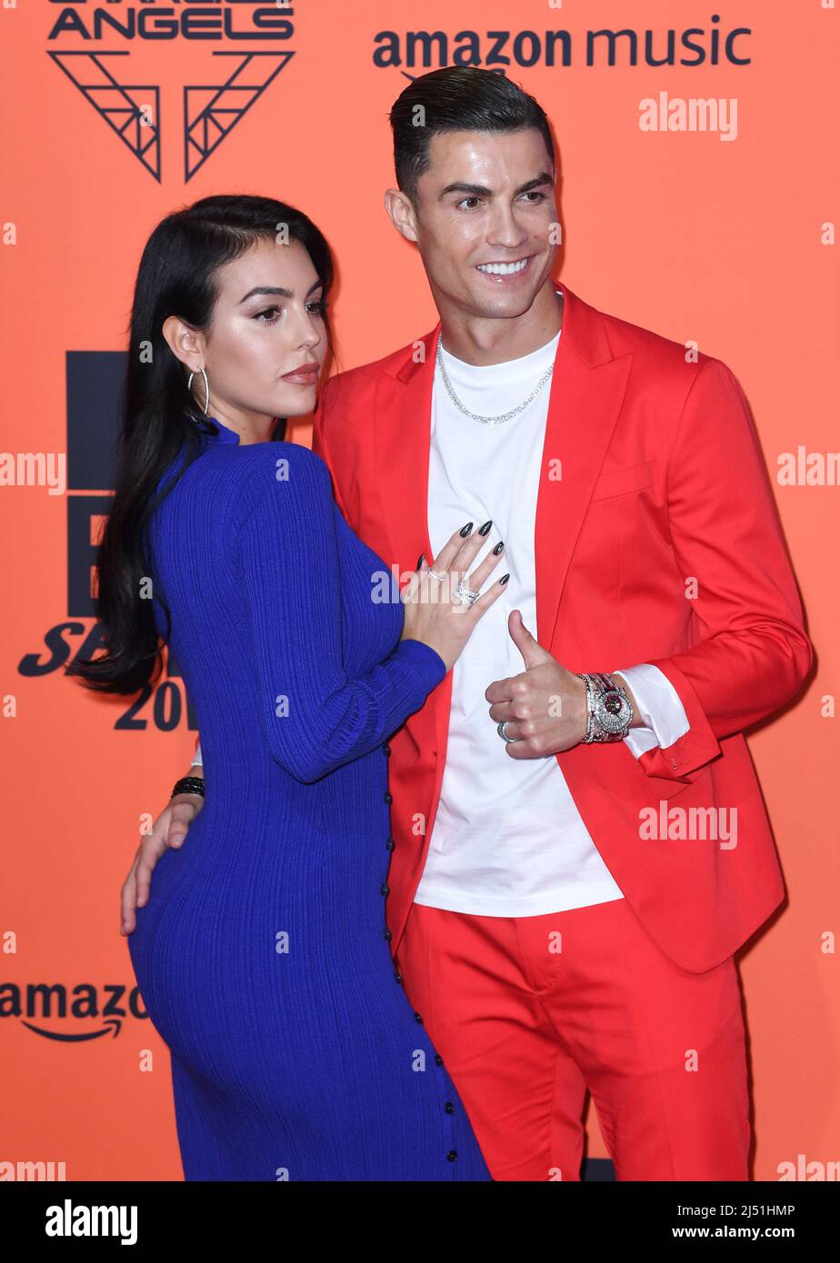 Georgina rodriguez twins hi-res stock photography and images - Alamy