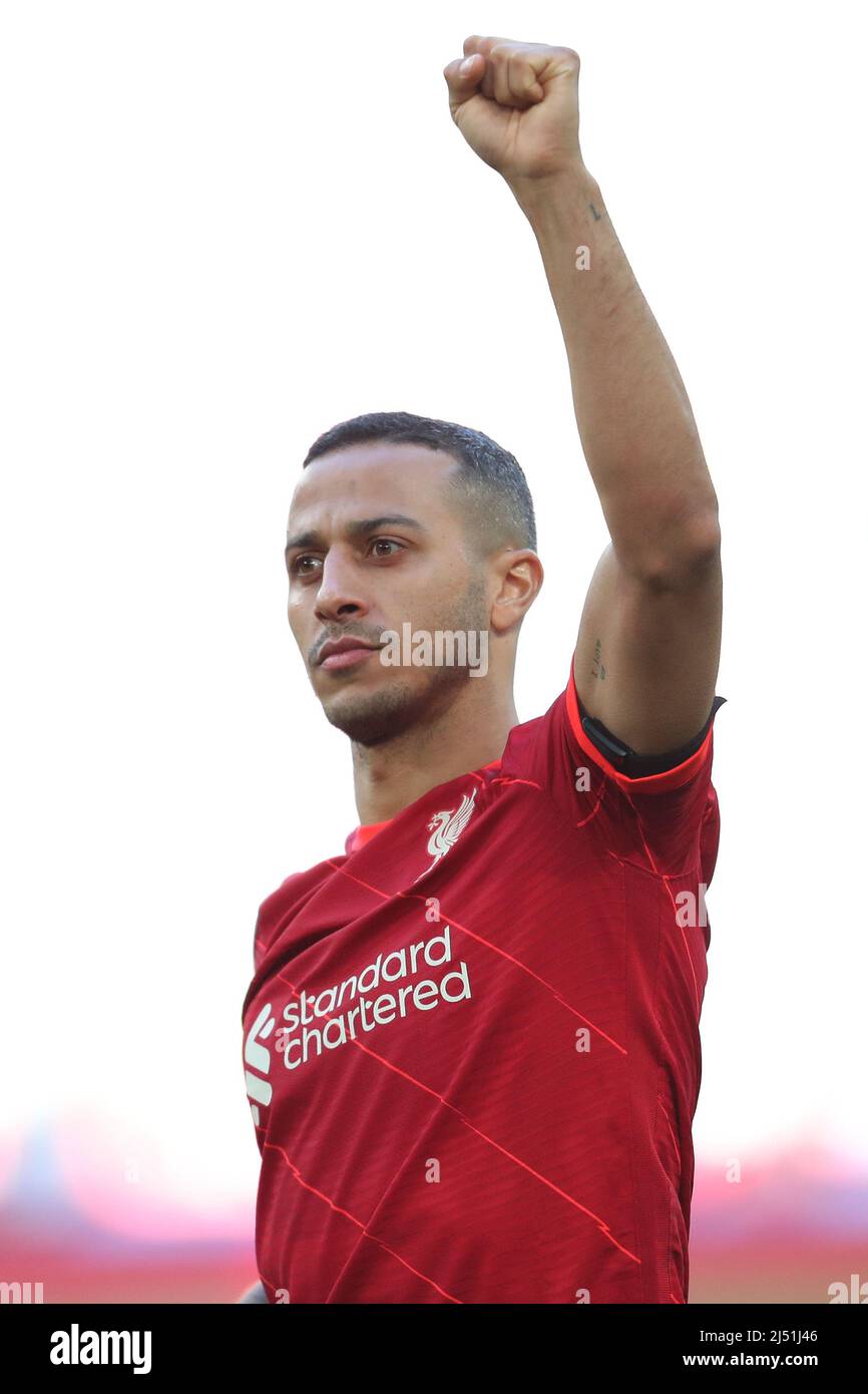 Thiago alcantara 2022 liverpool hi-res stock photography and images - Alamy