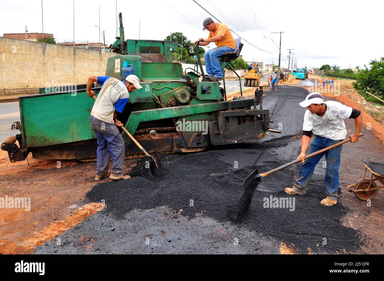 Asphalt compactr hi-res stock photography and images - Alamy
