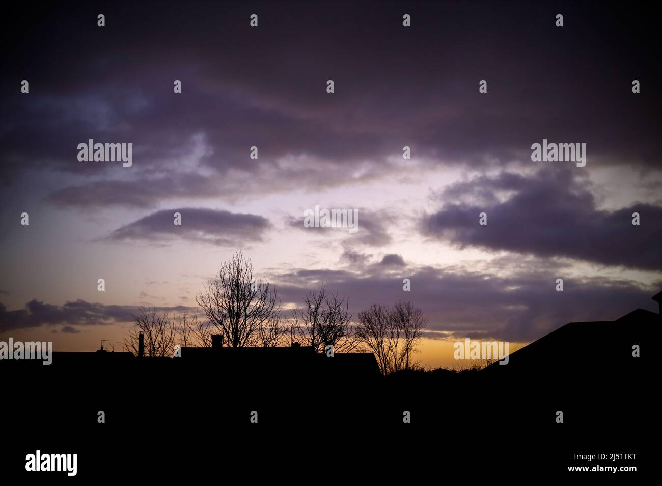 Gathering storm hi-res stock photography and images - Alamy