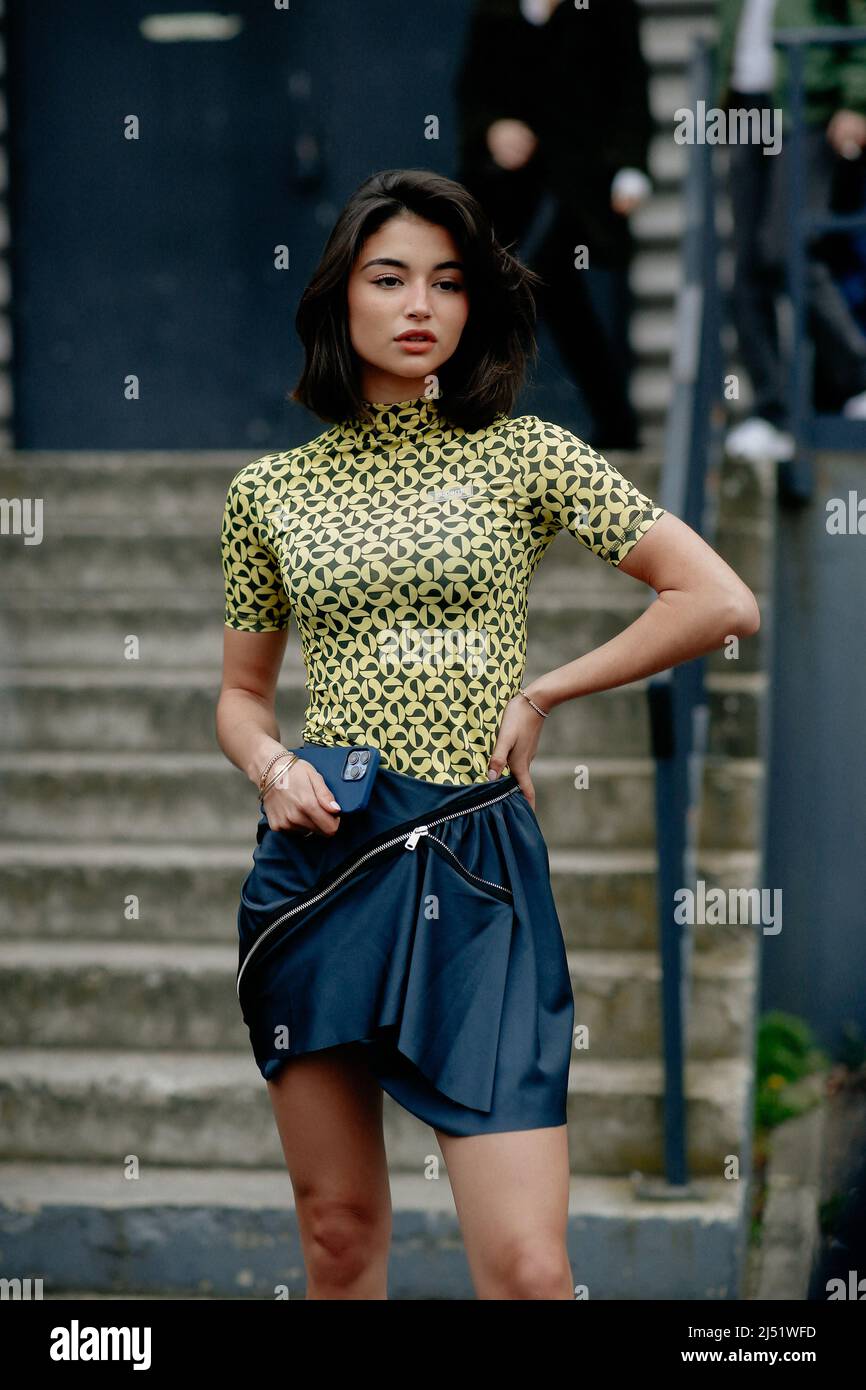 Street style, Cassandra Cano arriving at Coperni Fall-Winter 2022-2023 ...