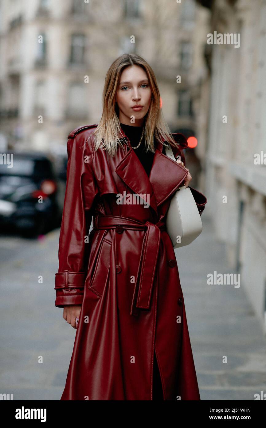 Street style, Dagmara Jarzynka arriving at Roger Vivier Fall-Winter 2022-2023 presentation, held ...