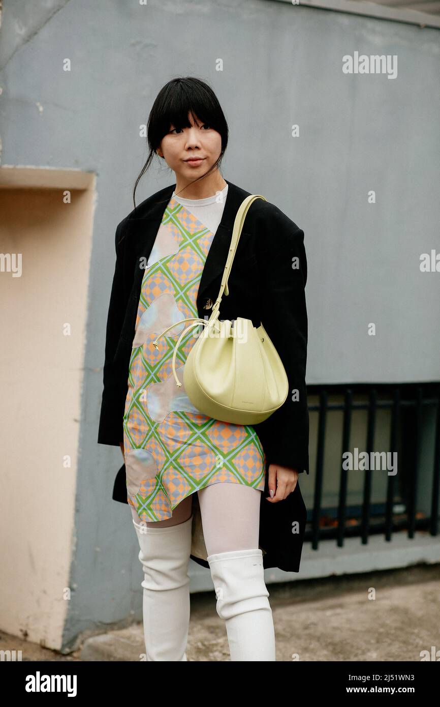 Street style, Susie Lau arriving at Coperni Fall-Winter 2022-2023 show ...