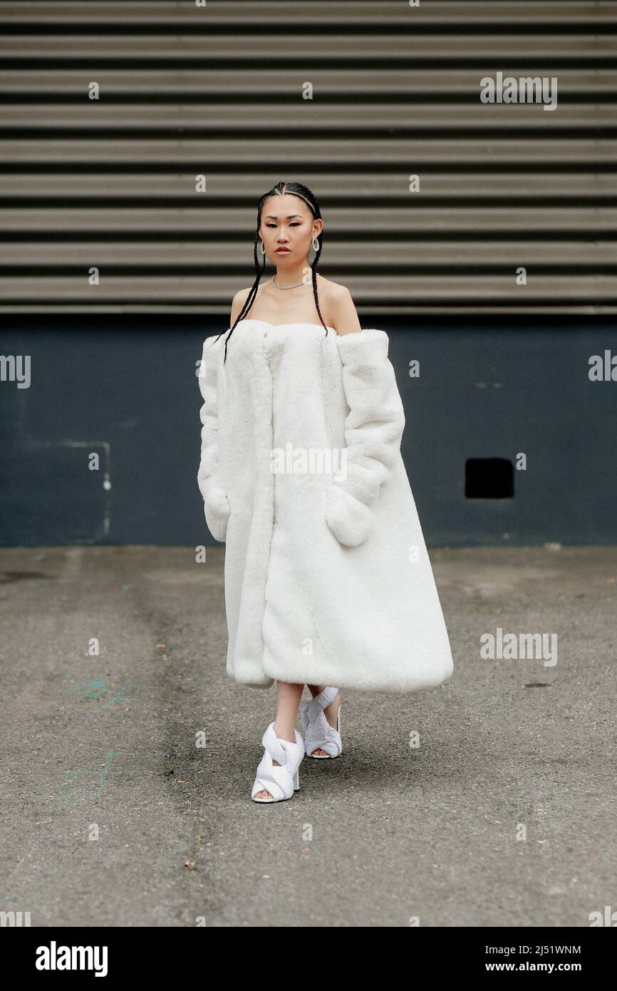 Street style, Jaime Xie arriving at Coperni Fall-Winter 2022-2023 show ...