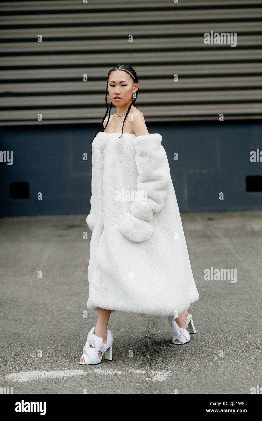 Street style, Jaime Xie arriving at Coperni Fall-Winter 2022-2023 show ...