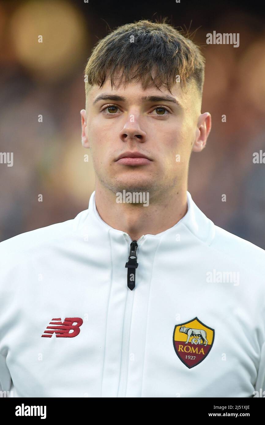 Nicola Zalewski of AS Roma during the Serie A match between SSC Napoli ...