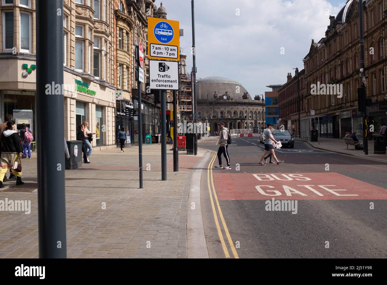 Leeds main street hi-res stock photography and images - Alamy