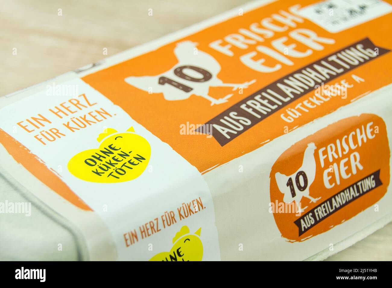 10 fresh eggs in the box free-range and chicks protection Stock Photo ...