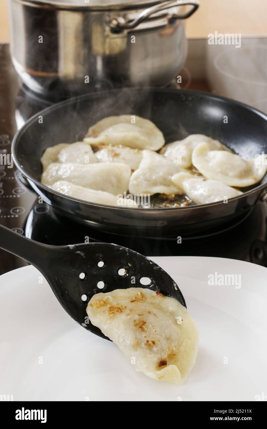 Tasty dumplings hi-res stock photography and images - Alamy