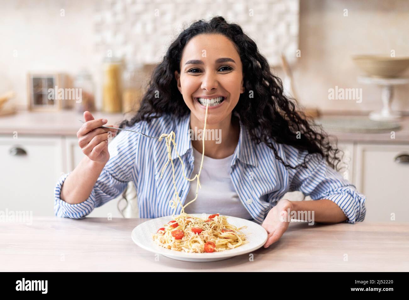 Kitchen positive hi-res stock photography and images - Alamy