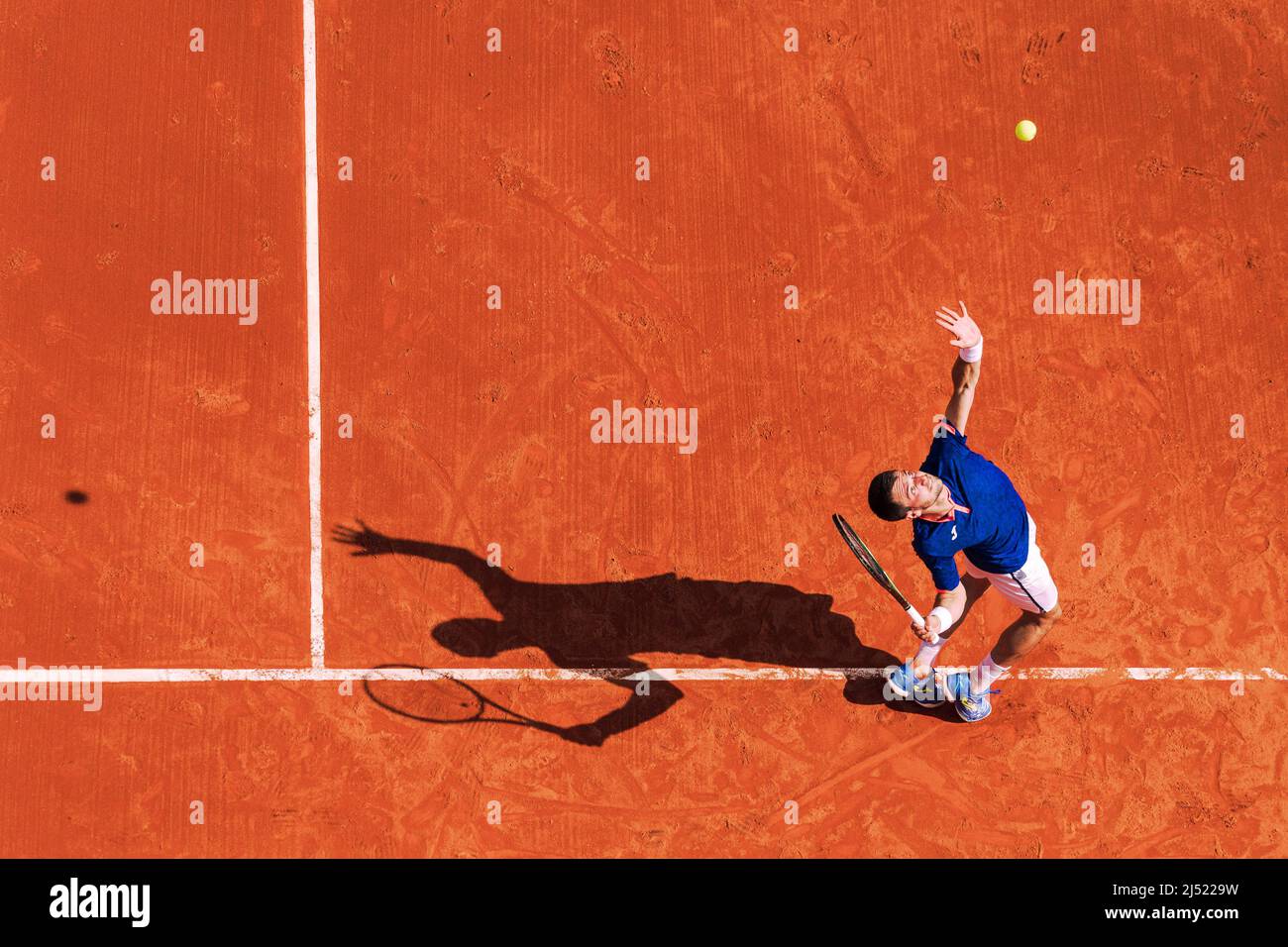Pedro barcelona trophy hi-res stock photography and images - Alamy