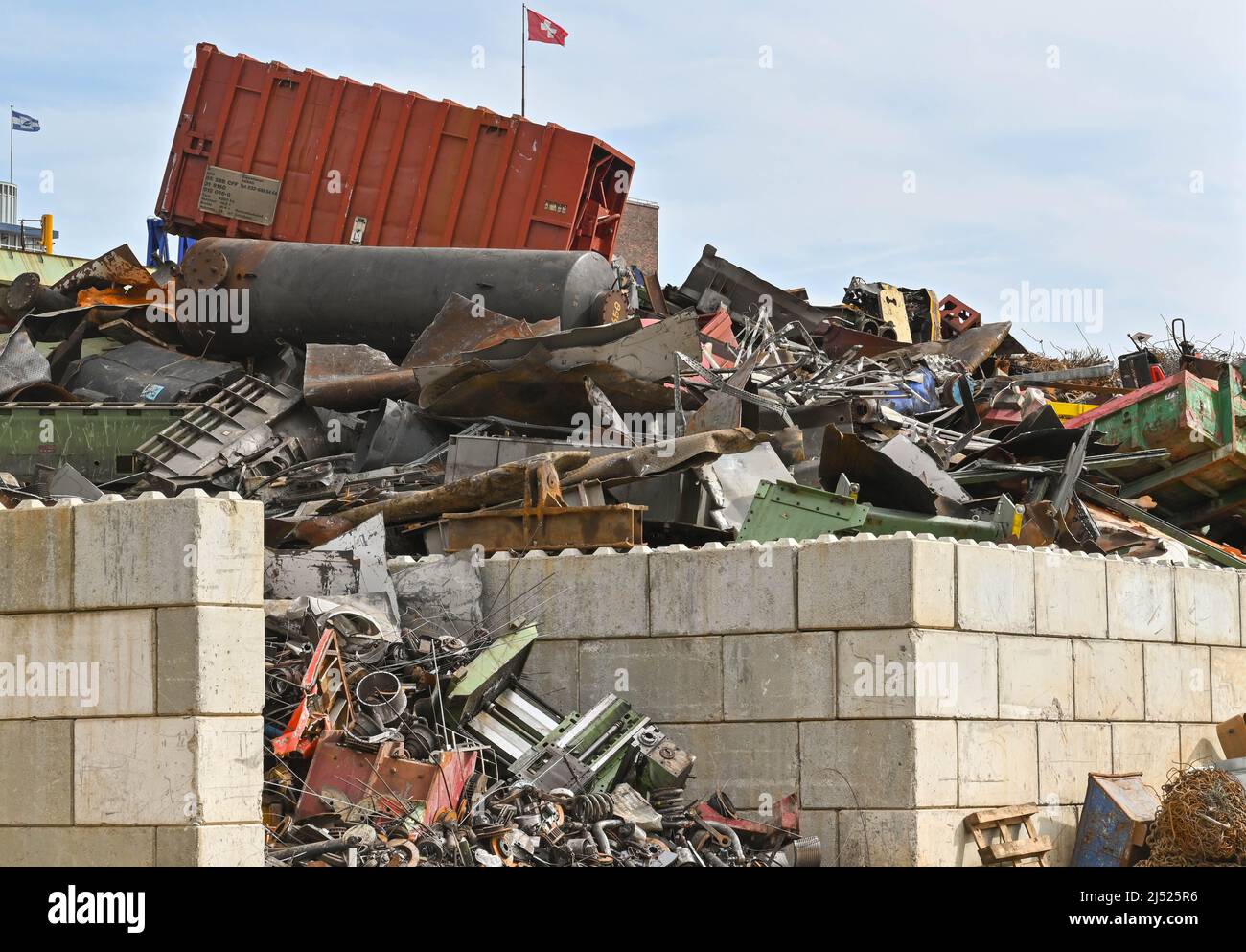 Scrap metal recycling yard switzerland hi-res stock photography and ...