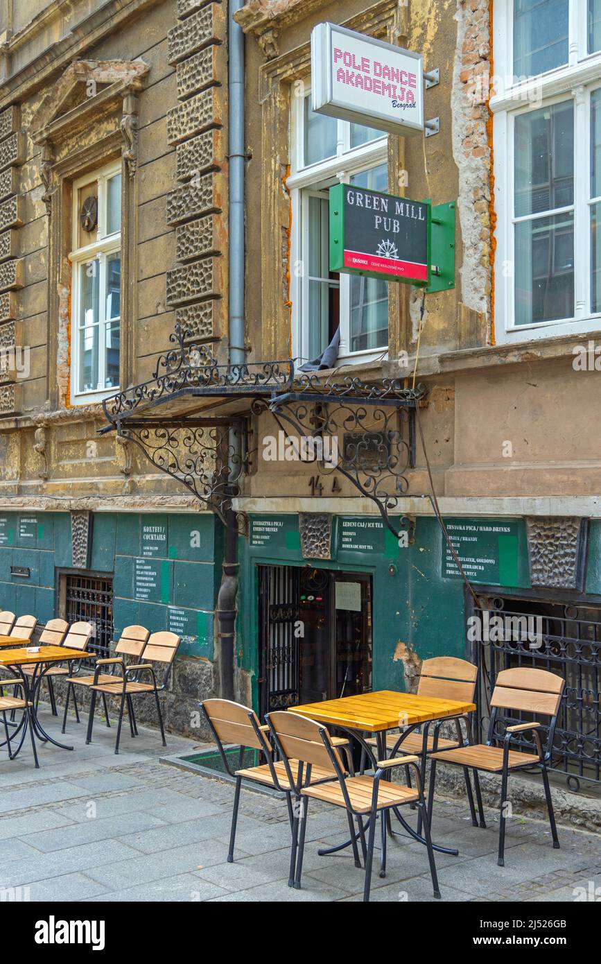 Pub open all day sign hi-res stock photography and images - Alamy