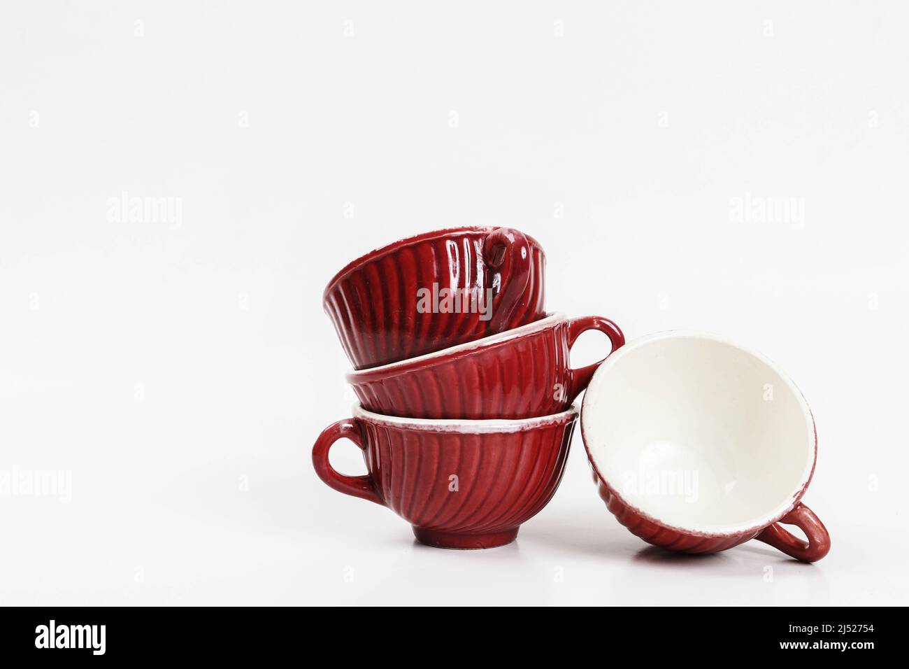 Stack of vintage tea cups hi-res stock photography and images - Alamy