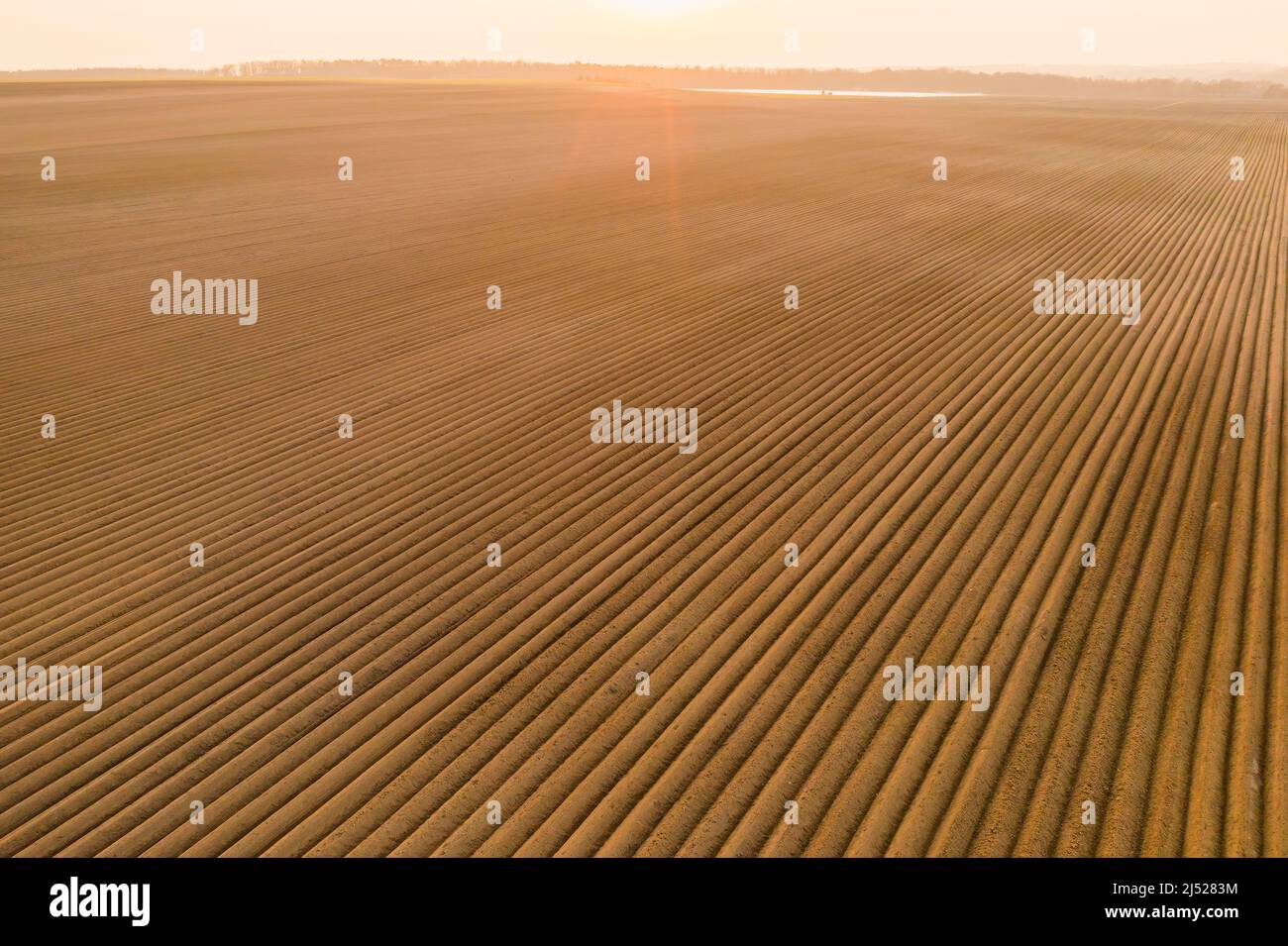 Harrow soil hi-res stock photography and images - Alamy